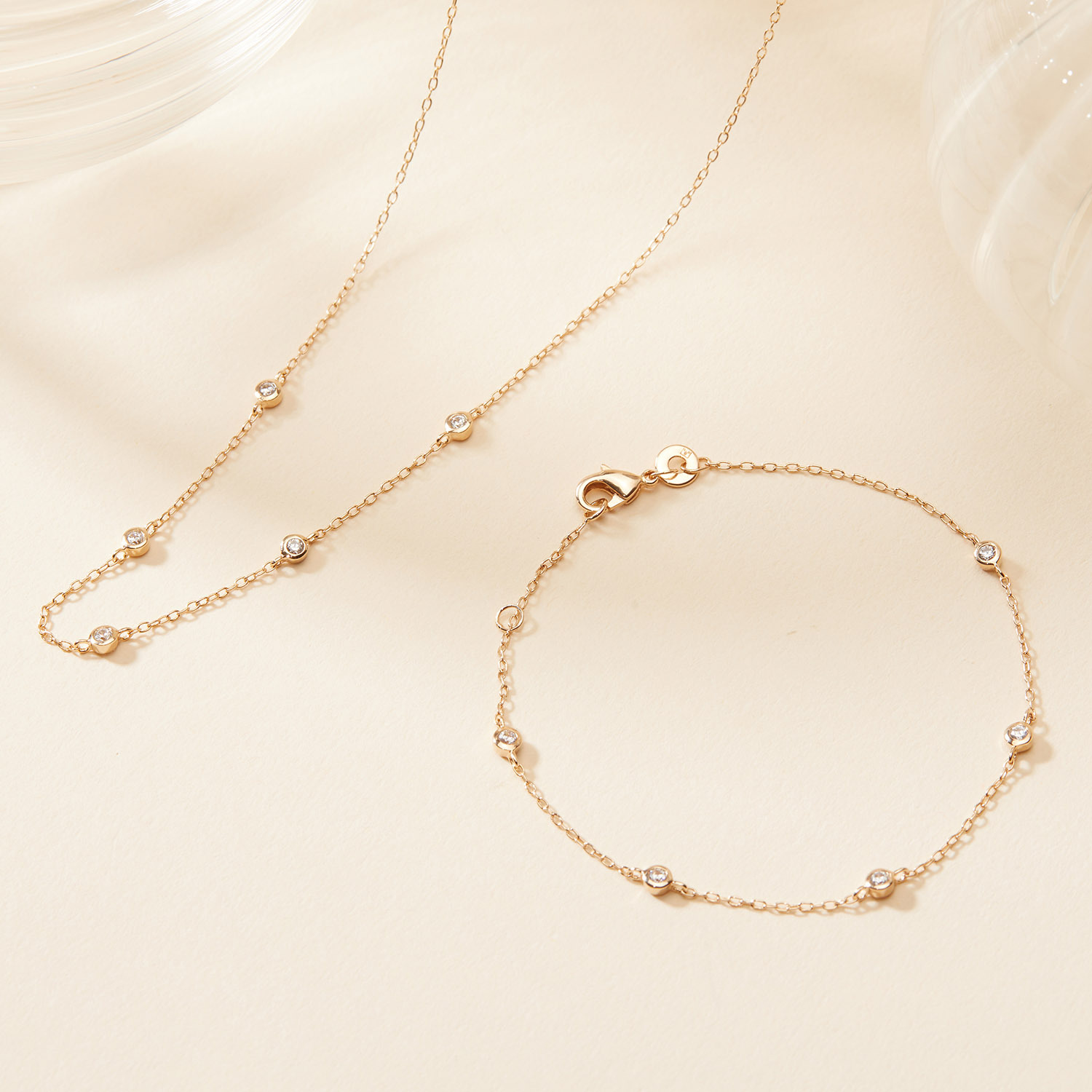 Crystal Solitaire Chain Bracelet | Merci Maman