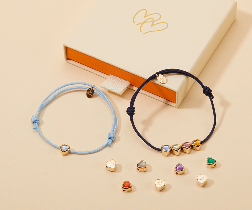 Personalised Jewellery, Engraved & Ready in 24h | Merci Maman